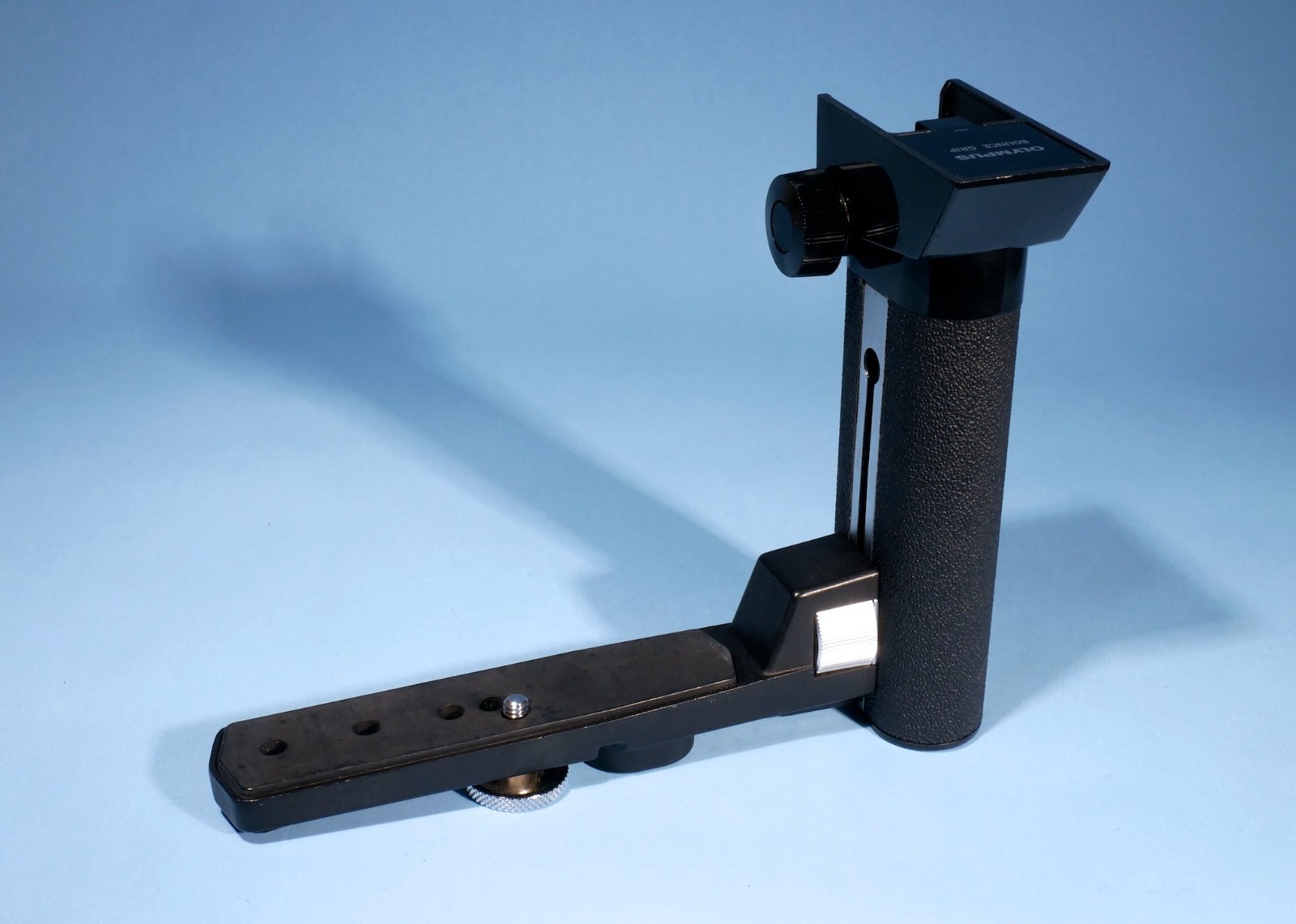 Olympus OM System Bounce Grip 1 * OM Quick Auto 310 Flash - The Classic ...